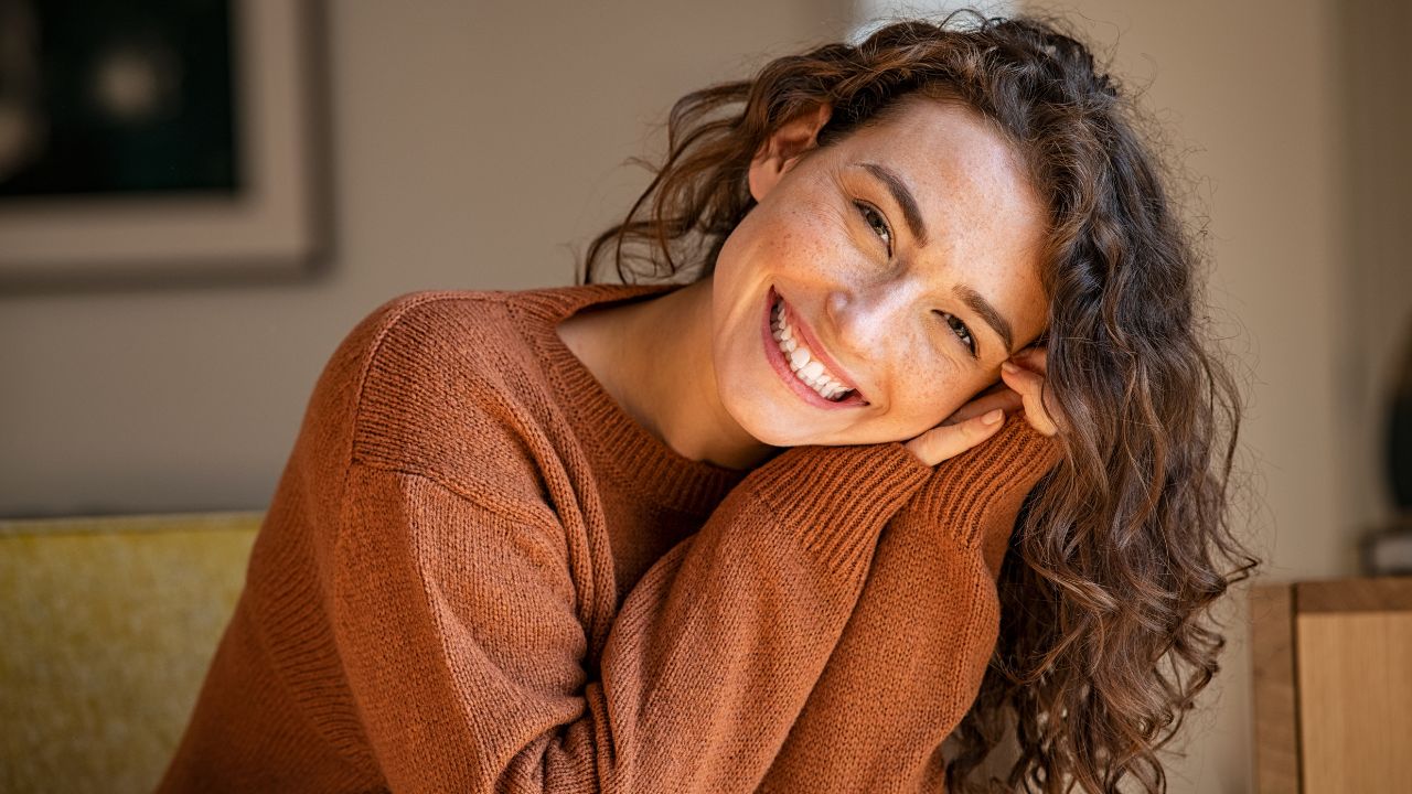 Smile: 5 Surprising Reasons Women Smile More Than Men